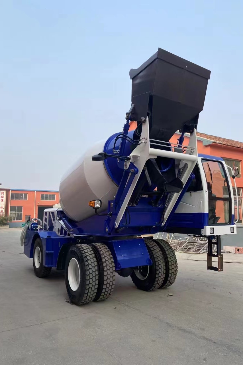 Auto mixer chasis articulado 4 m³ - Precio fabricante