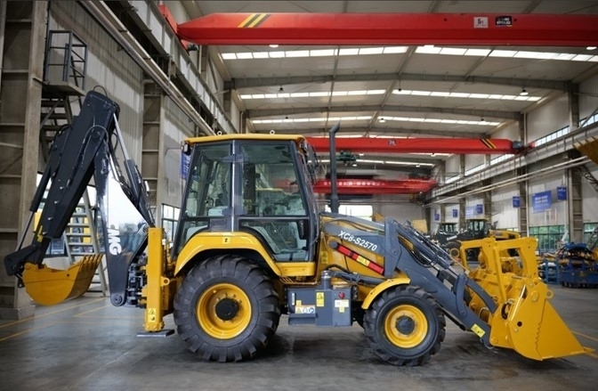 Retroexcavadora XCMG XC8-C2570 Wechai - Precio fabricante